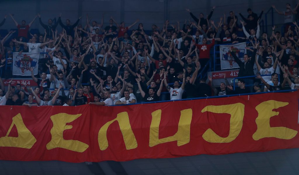 ČEKA NAS "VRUĆ" DERBI "Delije" u korteu do Arene (FOTO) - MaxBet Sport