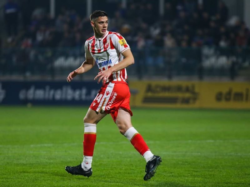 TORTA U ANTALIJI Fudbaleri Zvezde proslaviri rođendan talentovanog ...