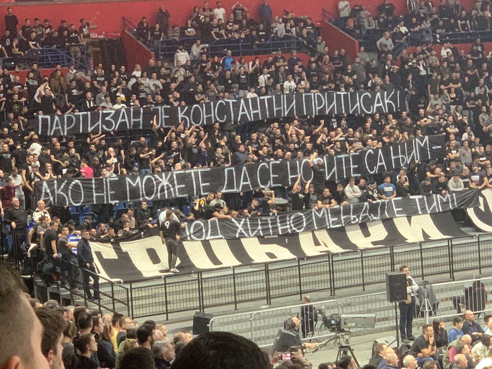 "GROBARI" IMALI PORUKU Partizan je konstantni pritisak... (FOTO ...